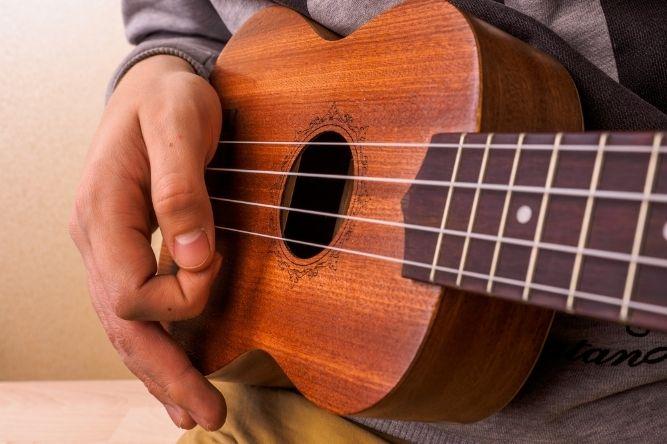 Ukulele Lessons in London | Uke Lessons Near Me — MuseCool