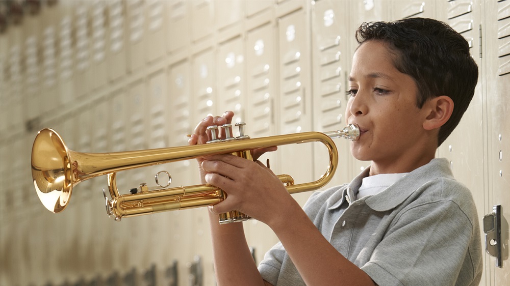 Trumpet lessons for children and adults in Woodmansterne, CR5 from £19 ...